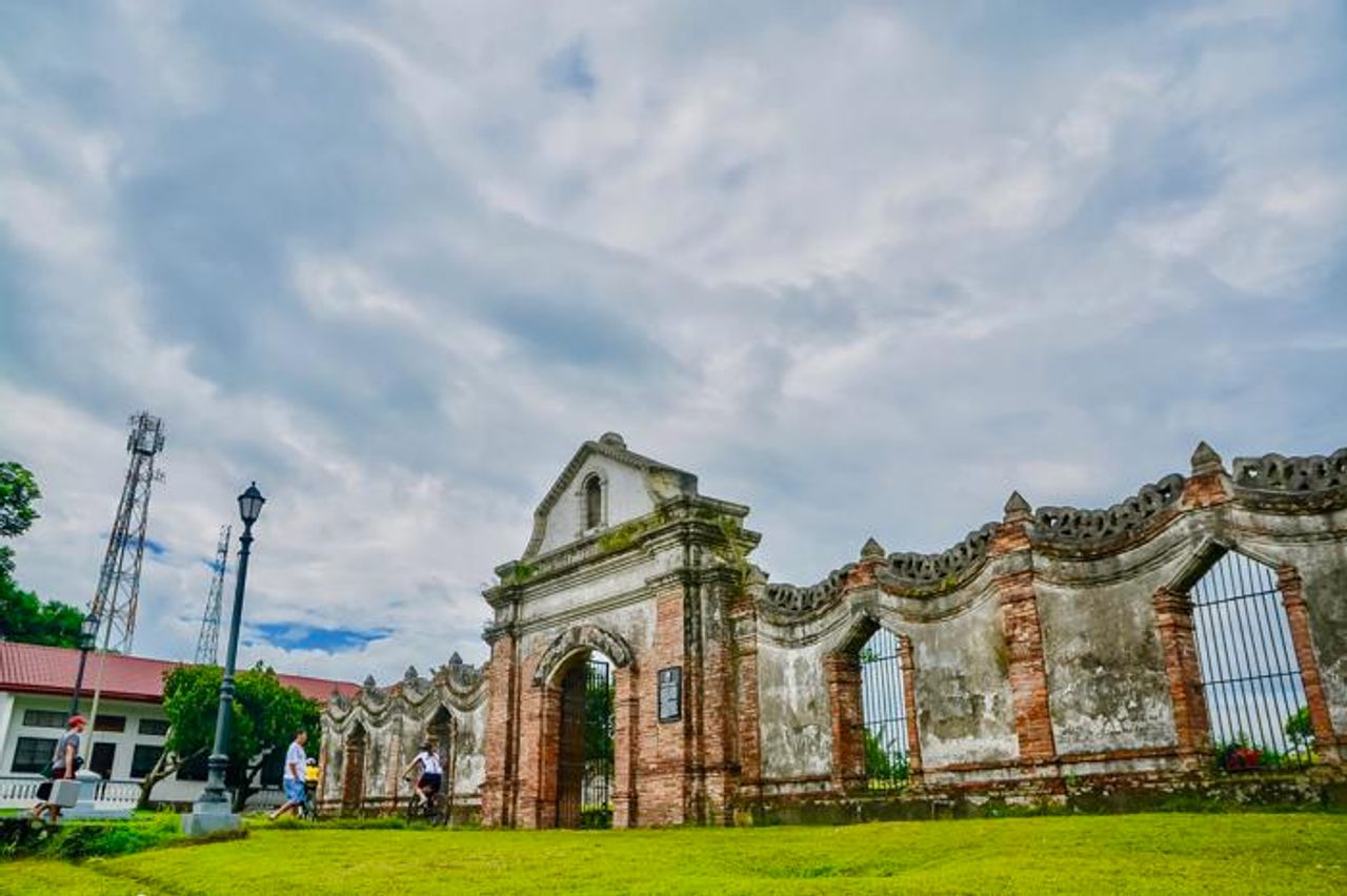 Self-guided tour of Laguna | SmartGuide