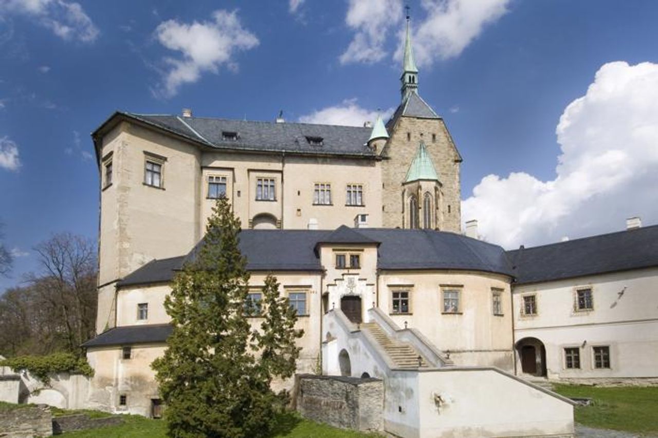 Self-guided tour of Sternberk-Castle | SmartGuide