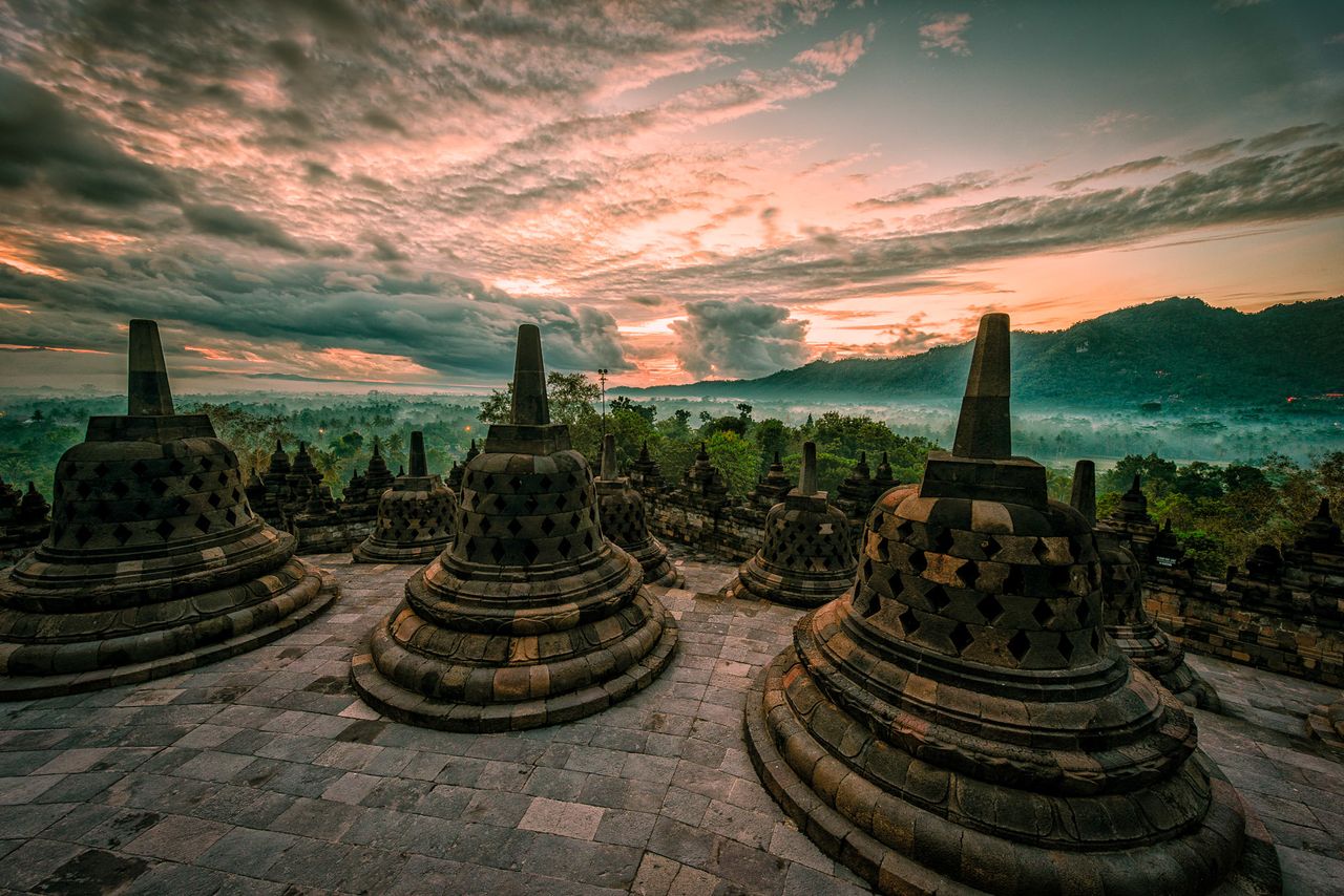 Self-guided tour of Borobudur-temple | SmartGuide