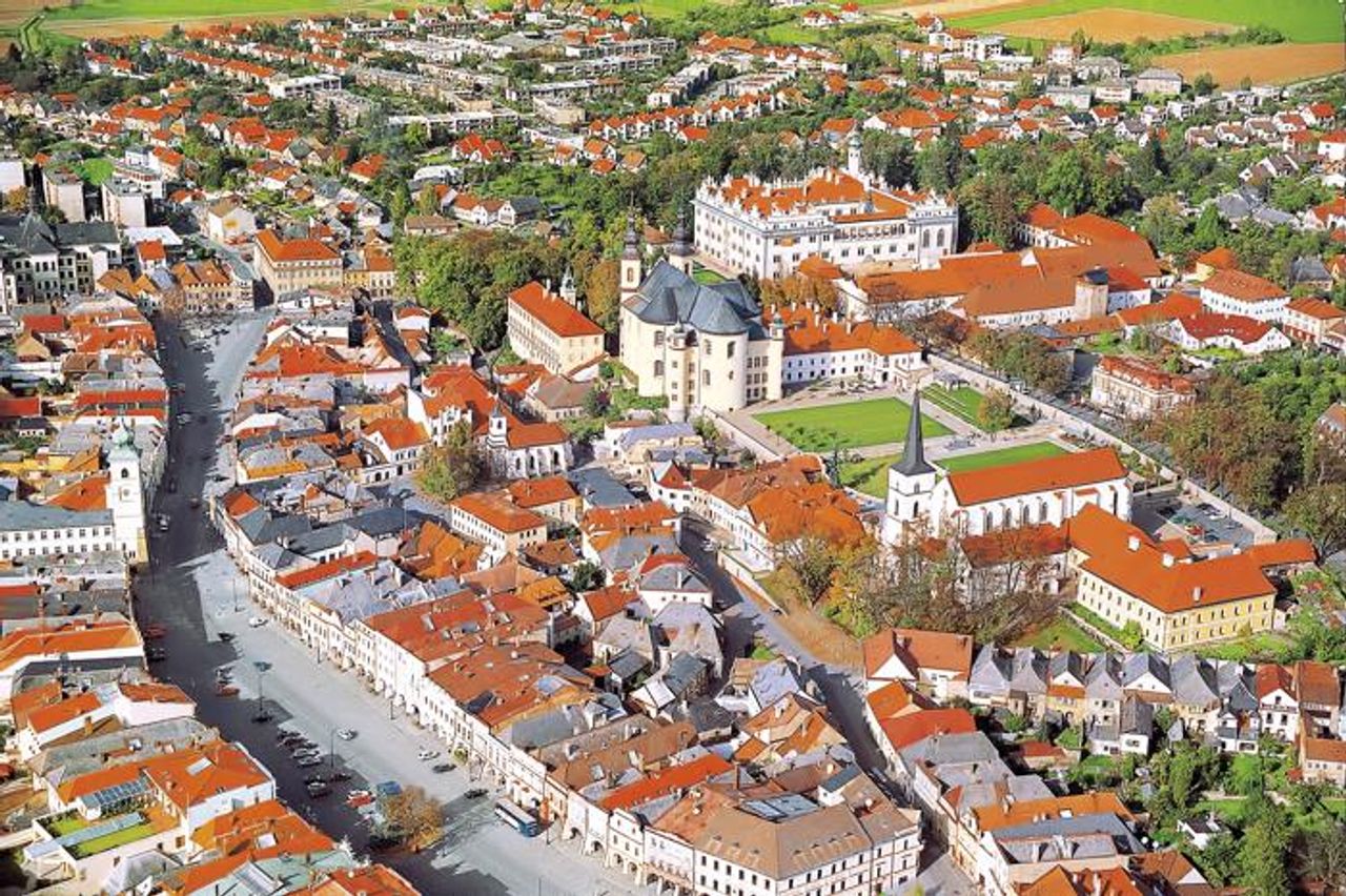 Self-guided tour of Litomysl | SmartGuide
