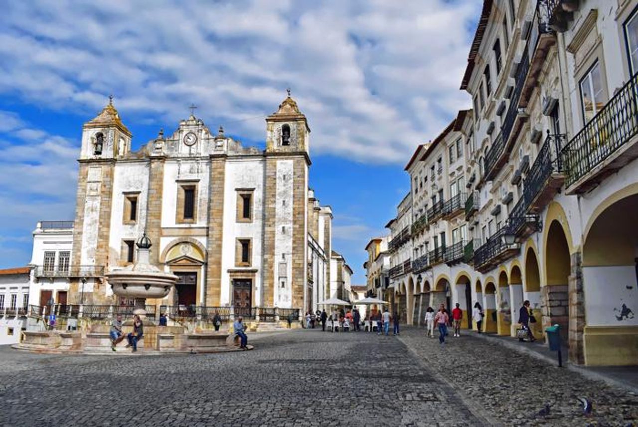 Self-guided tour of Evora | SmartGuide