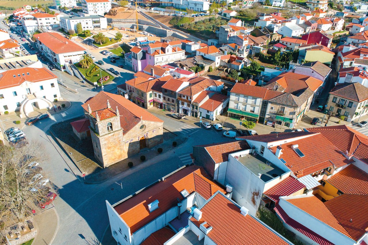 Self-guided tour of Armamar | SmartGuide