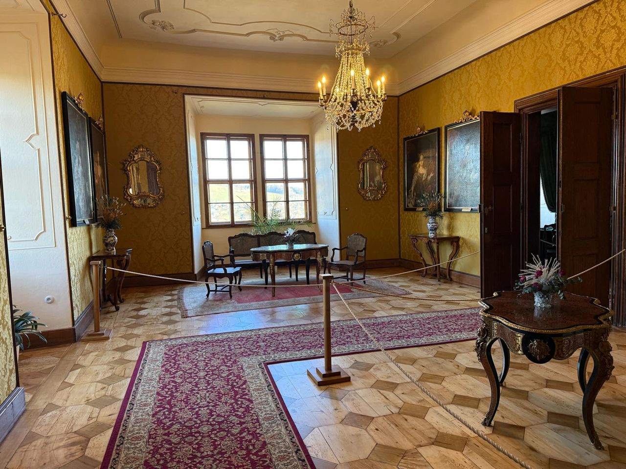 Self-guided tour of State-Chateau-Nachod | SmartGuide