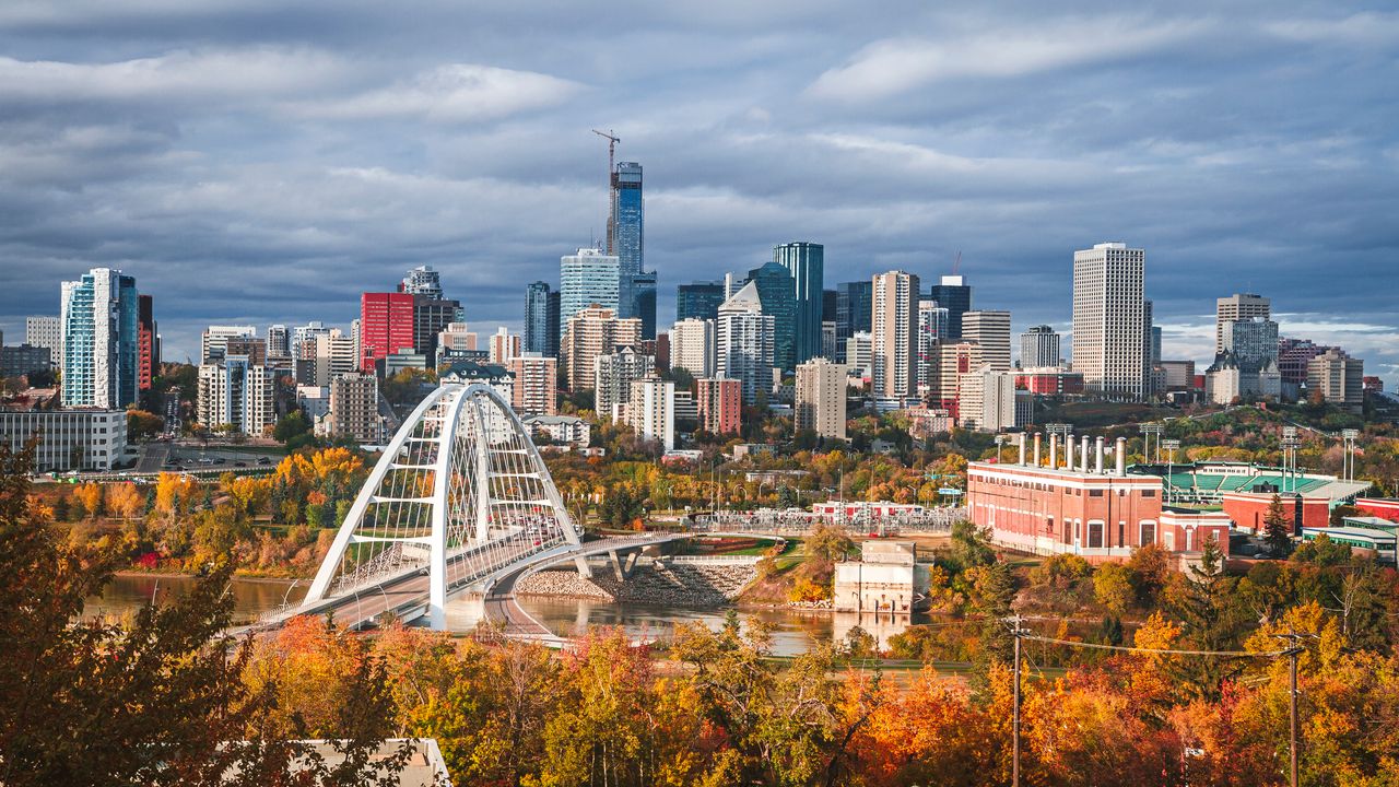 Self-guided tour of Edmonton | SmartGuide