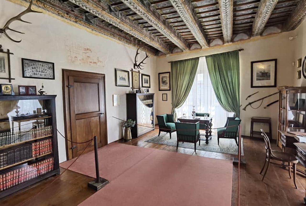 Self-guided tour of State-Chateau-Nachod | SmartGuide