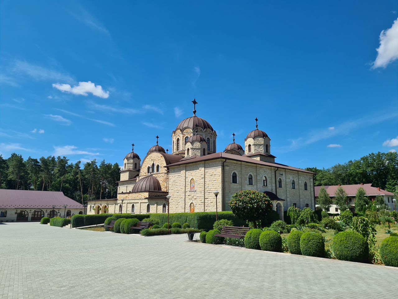 Self-guided tour of Raionul-Edinet | SmartGuide