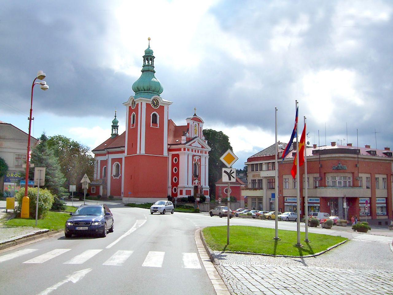 Self-guided tour of Cerveny-Kostelec | SmartGuide