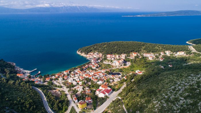 Digital audio guide for Drvenik | SmartGuide